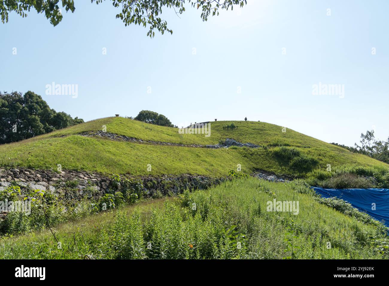National Historic Site Myoumiyama burial mound Anterior-recessed ...