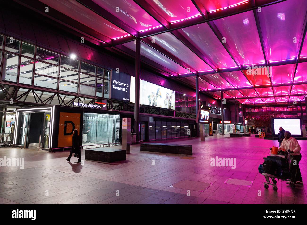 12 Nov. 2024. London, UK. An early morning view of the pink exterior of ...
