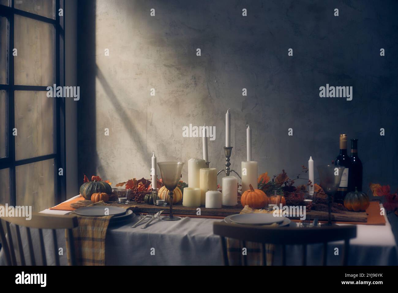 Dimly lit table hi-res stock photography and images - Alamy
