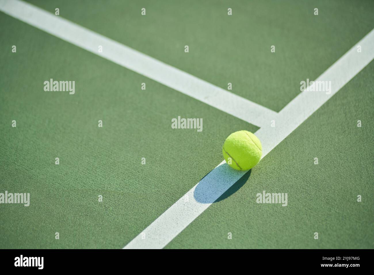 Balls placed on the tennis court lines Stock Photo - Alamy