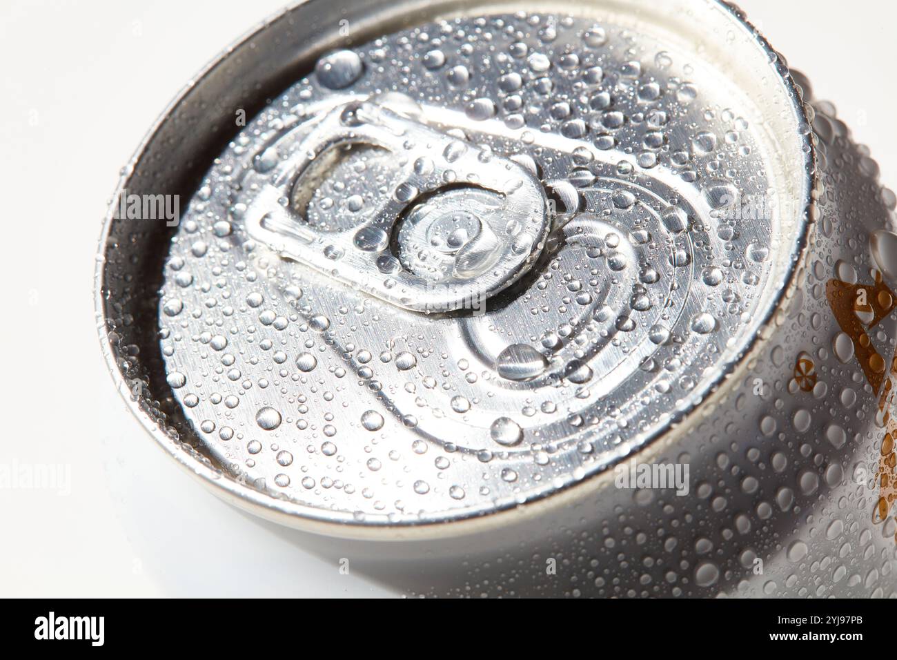 Pull tab hi-res stock photography and images - Alamy