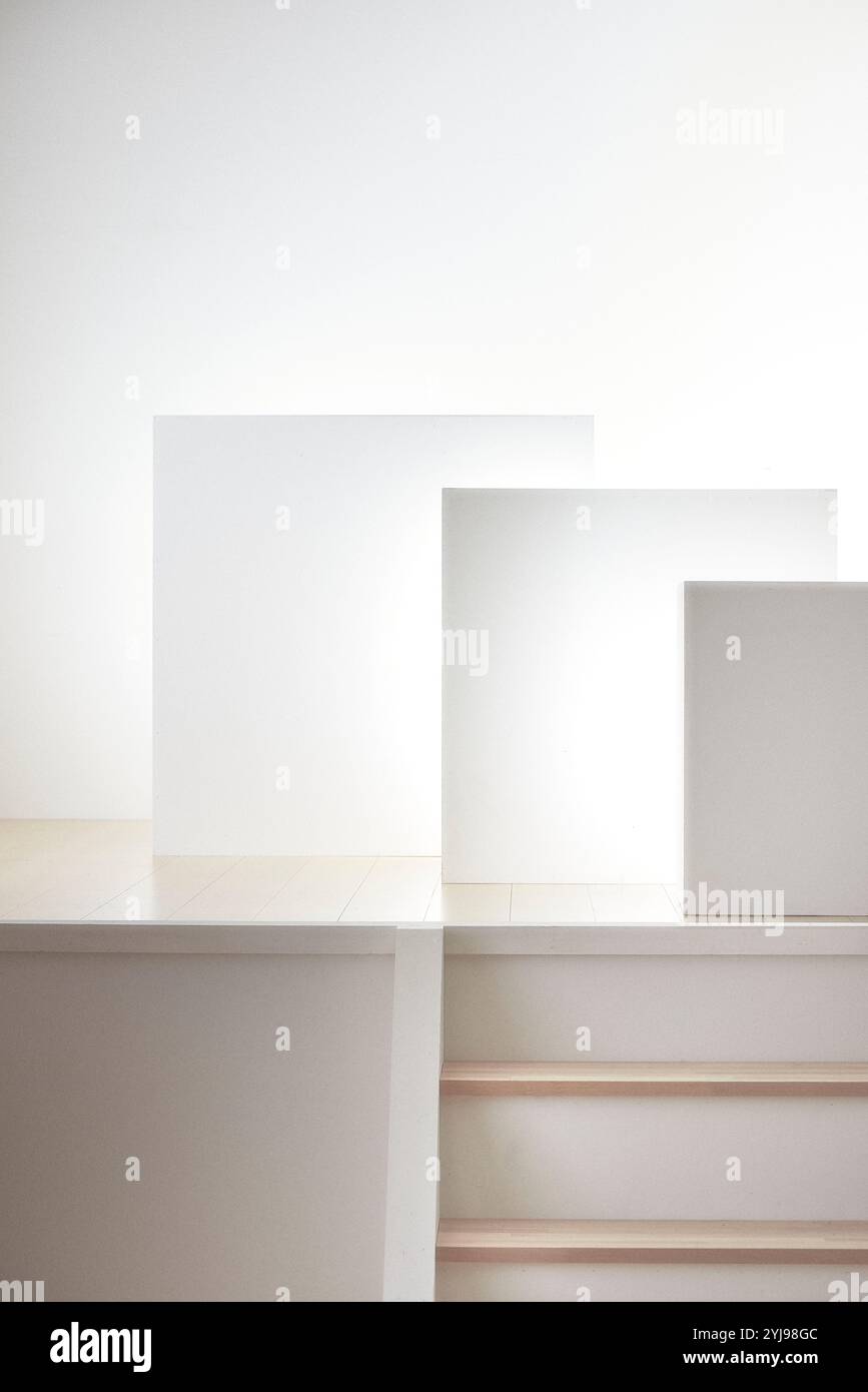 Alignment of objects hi-res stock photography and images - Alamy