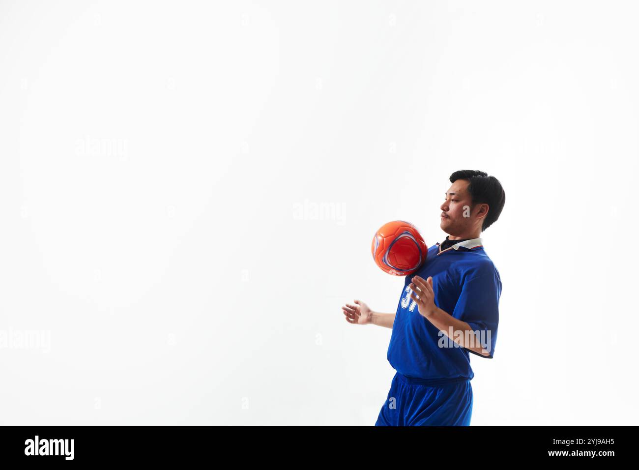 Chest trap soccer hi-res stock photography and images - Alamy