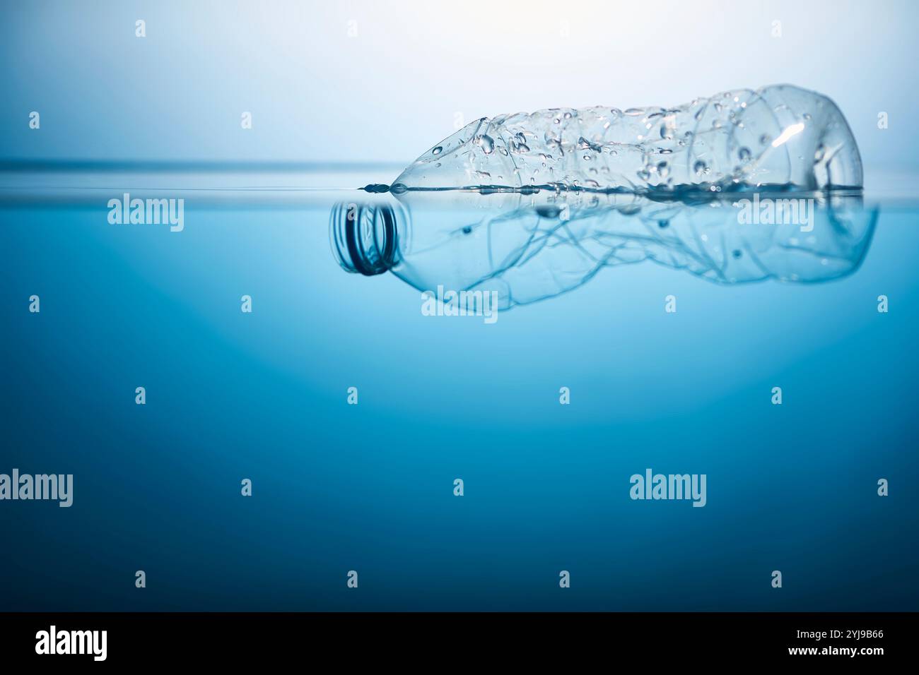 Throw plastic bottles hi-res stock photography and images - Alamy