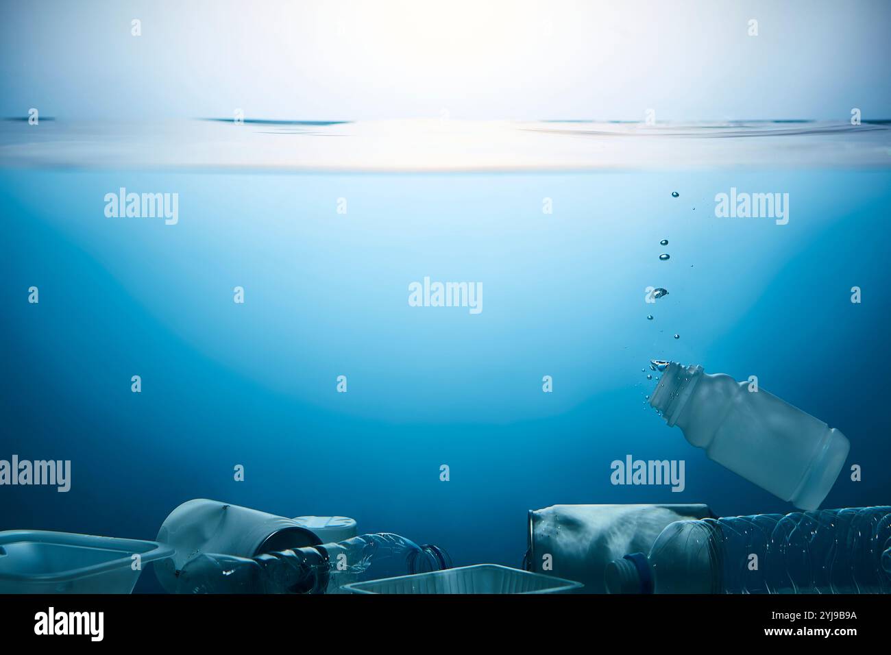Debris at the bottom of the water Stock Photo - Alamy