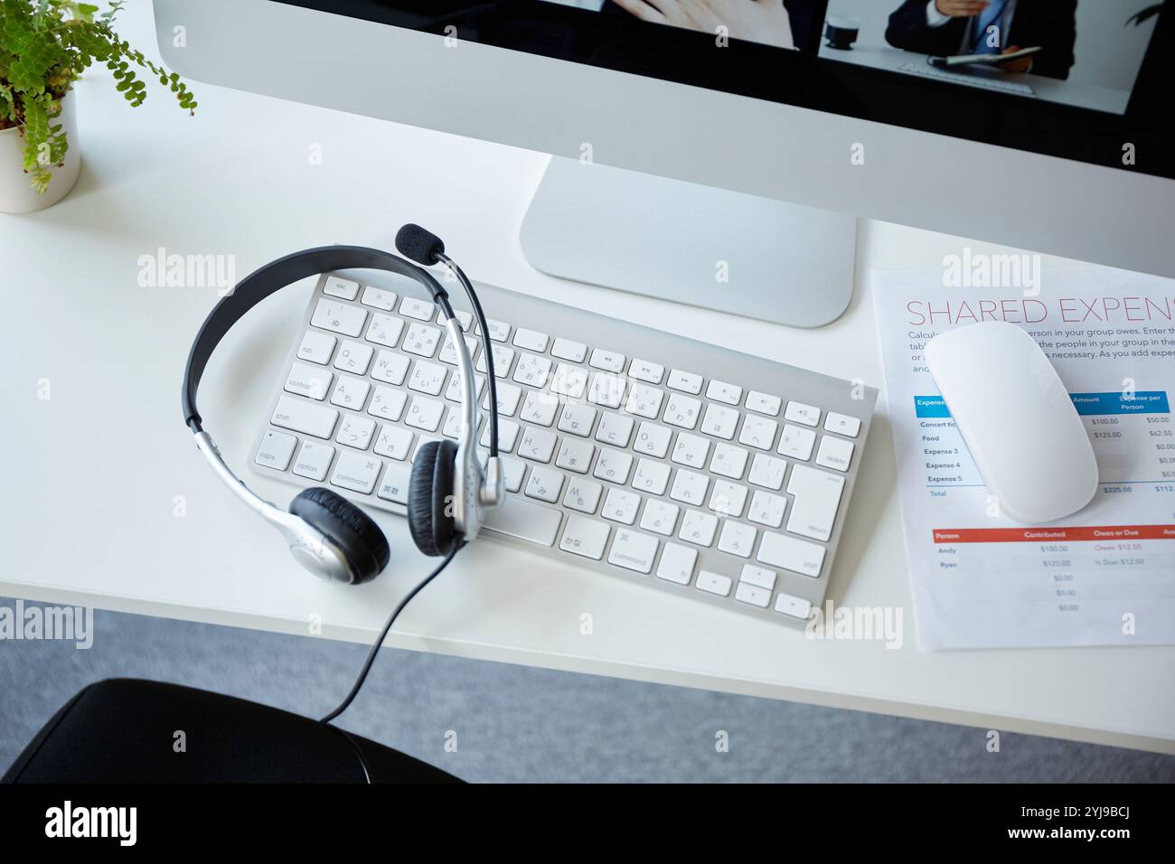 Communication desktop hi-res stock photography and images - Alamy