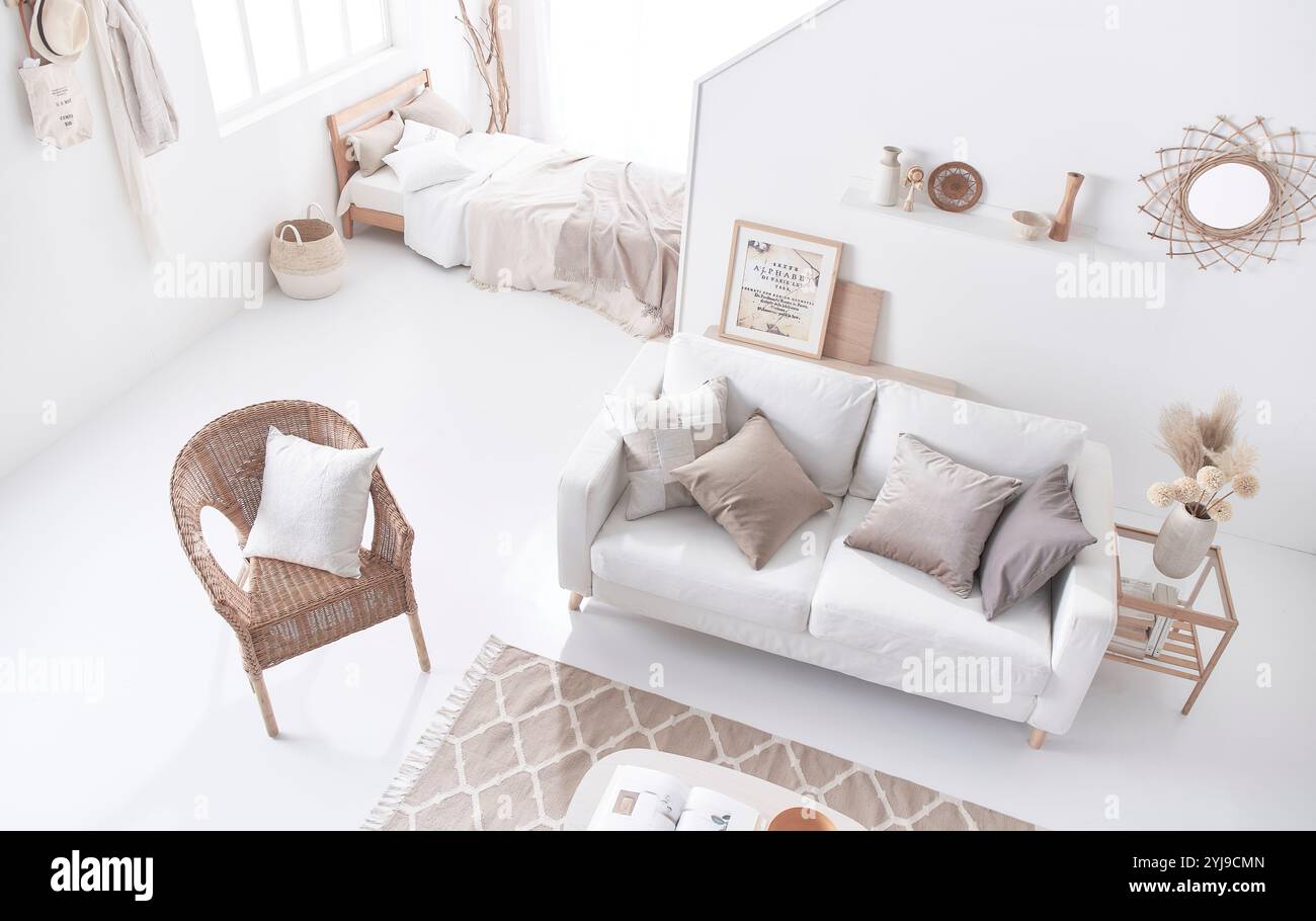 Natural side view hi-res stock photography and images - Alamy