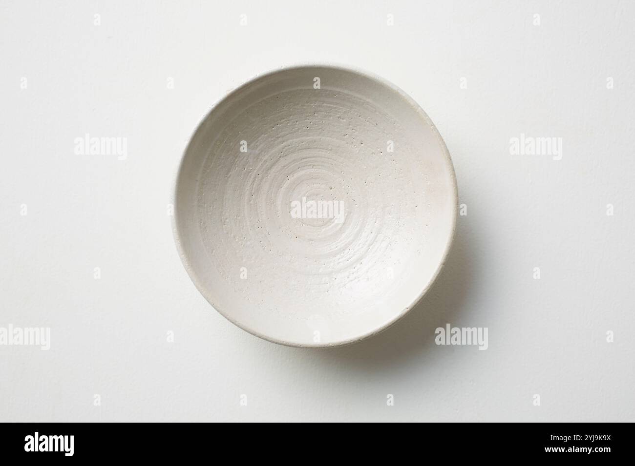 Simple round gray plate hi-res stock photography and images - Alamy