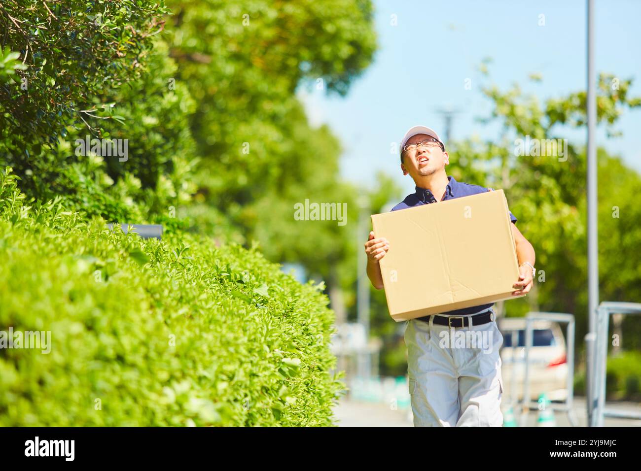 Dangerous load hi-res stock photography and images - Alamy