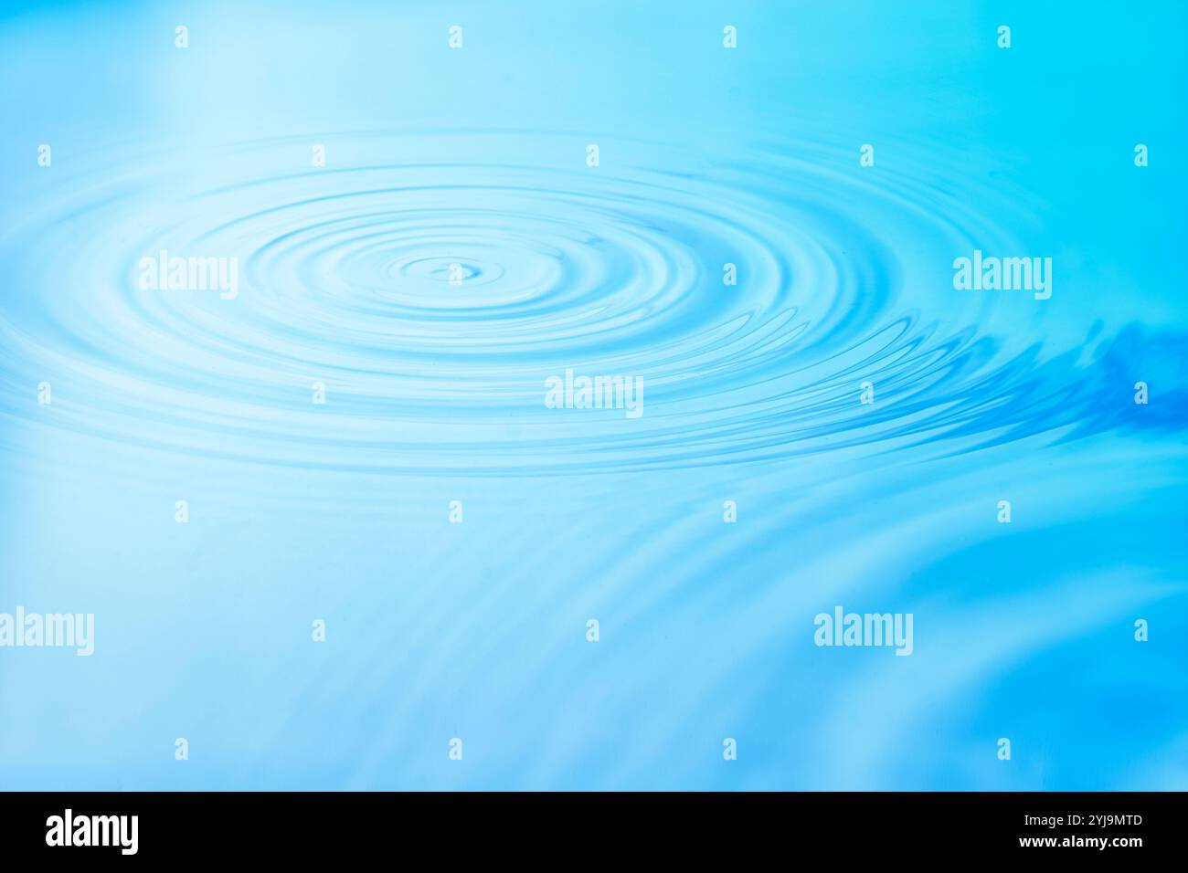 Multiple ripples hi-res stock photography and images - Alamy