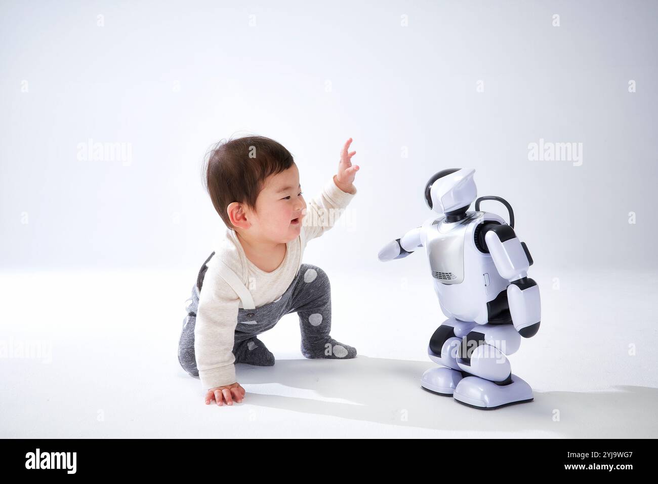 Human mother robot baby hi-res stock photography and images - Alamy
