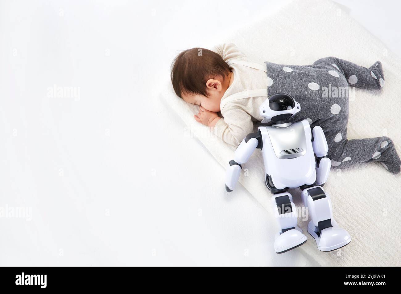 Human mother robot baby hi-res stock photography and images - Alamy