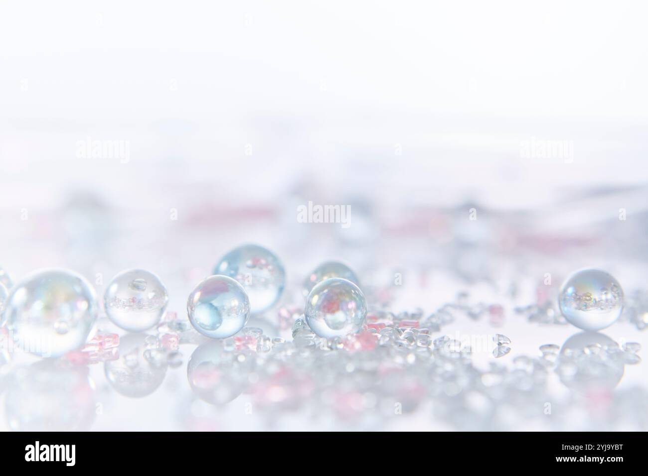 Gradient glass ball white hi-res stock photography and images - Alamy