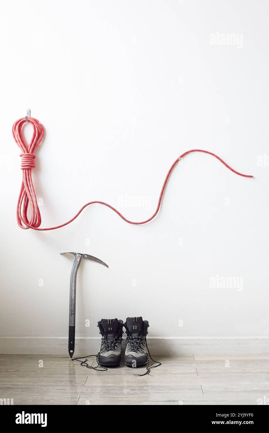 Tie untied hi-res stock photography and images - Alamy