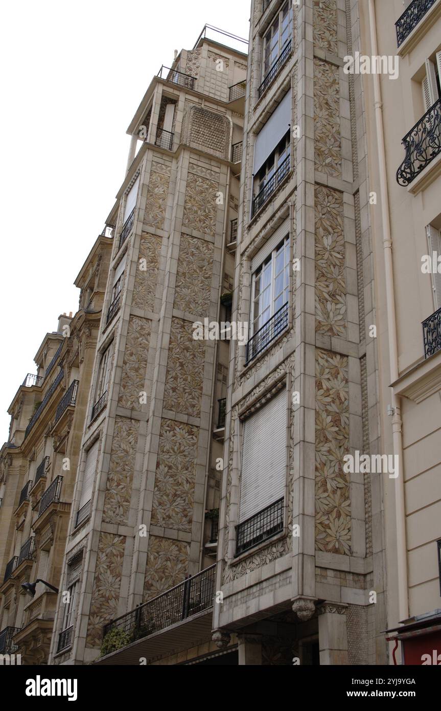 France. Paris. Rue Franklin apartements by Augueste Perret (1874-1954 ...