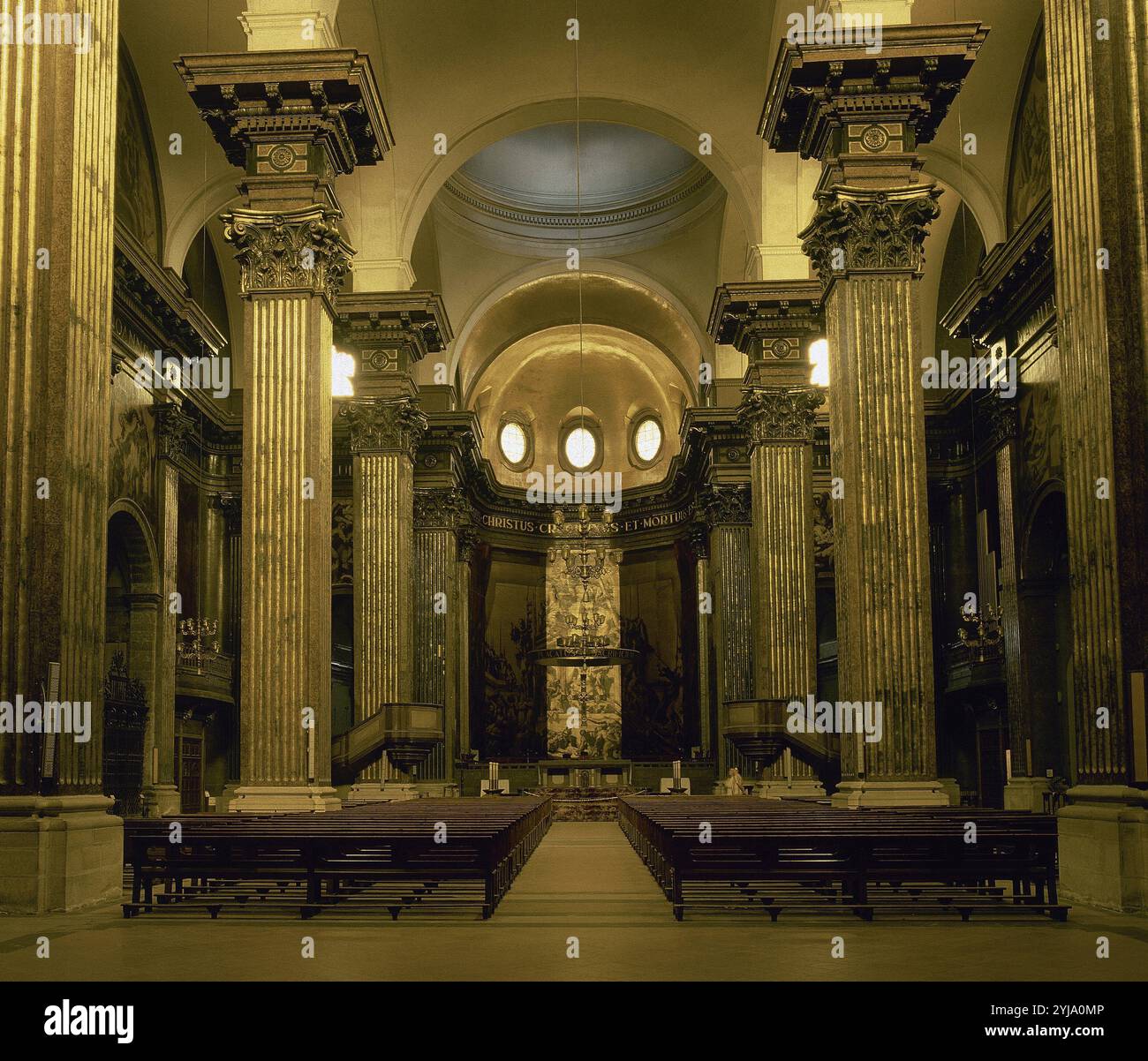 ARTE NEOCLASICO CATALAN. CATEDRAL DE VIC (siglos XI-XIX). Interior de ...