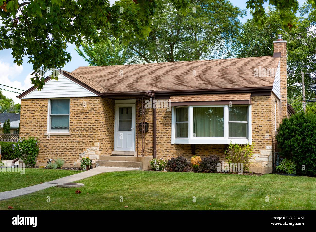 Suburban house architecture. Suburb exterior with private housing ...