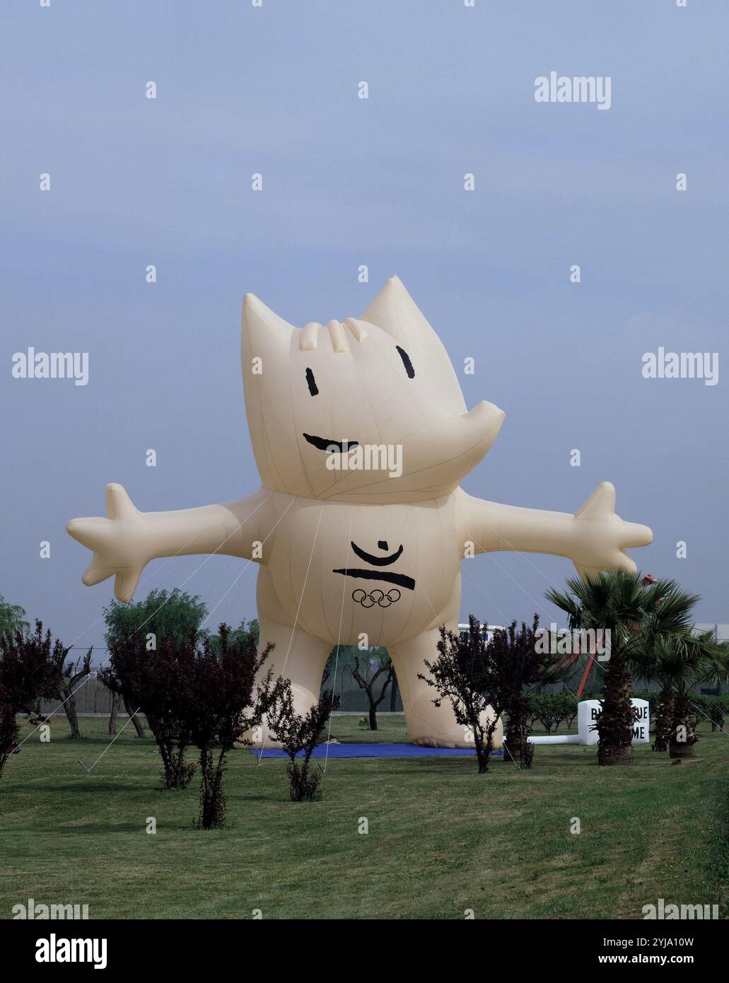 Juegos olimpicos barcelona 92 cobi hi-res stock photography and images ...