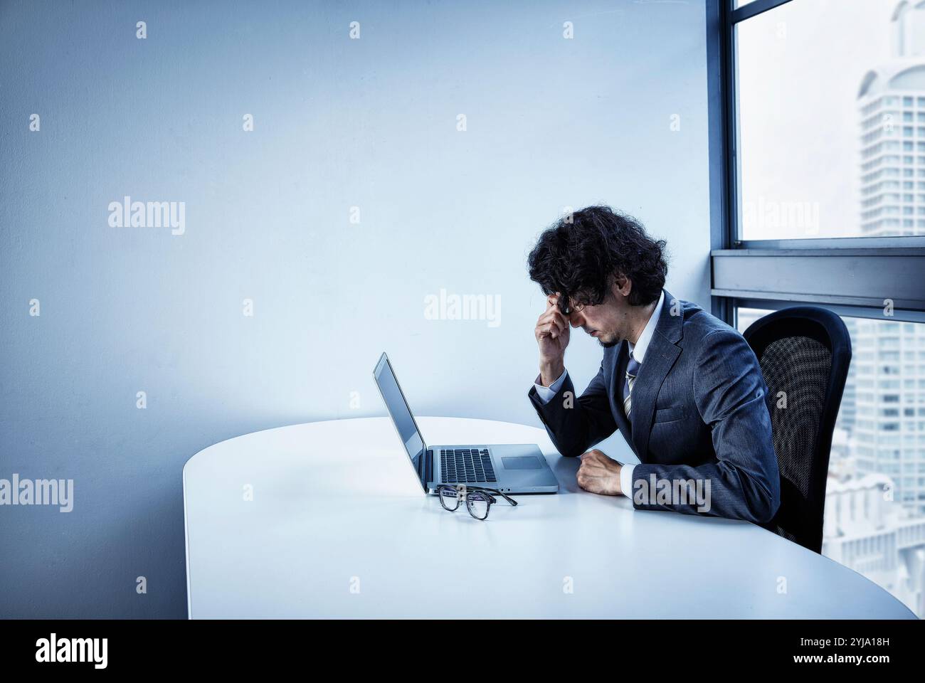 Loss of orientation hi-res stock photography and images - Alamy