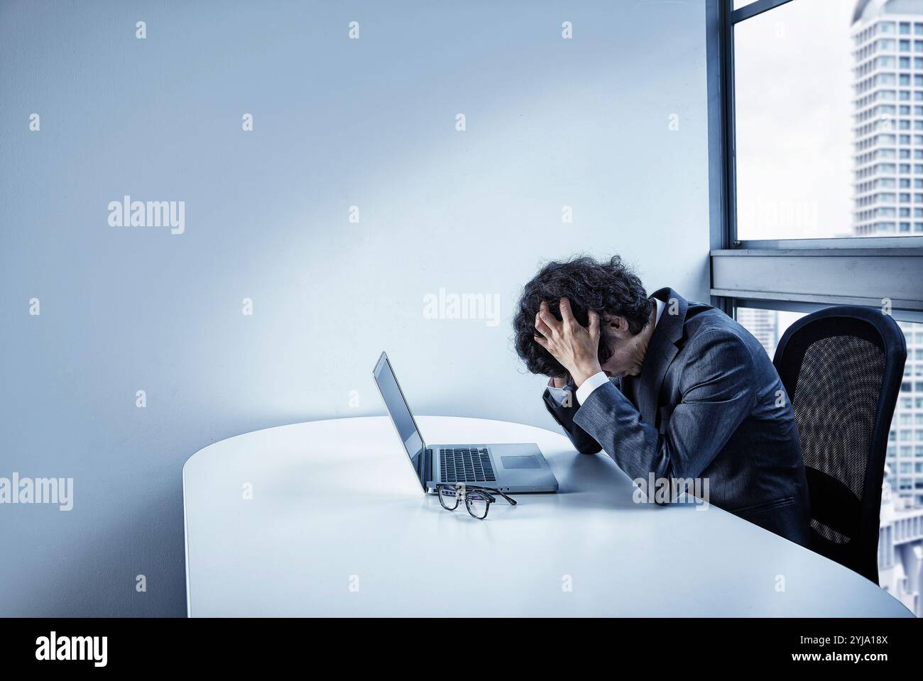 Work orientation hi-res stock photography and images - Alamy