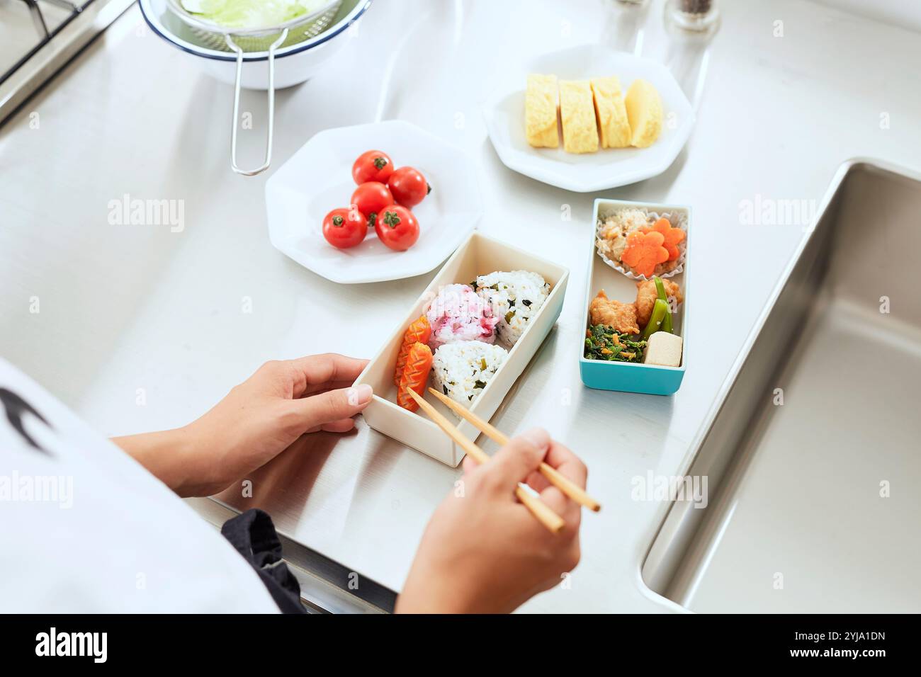 Making fried rice in kitchen hi-res stock photography and images - Alamy