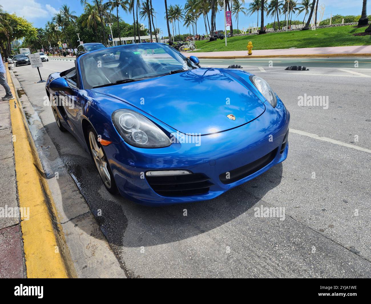 Miami Beach, Florida USA - June 89, 2024: 2018 Porsche 718 Boxter blue ...
