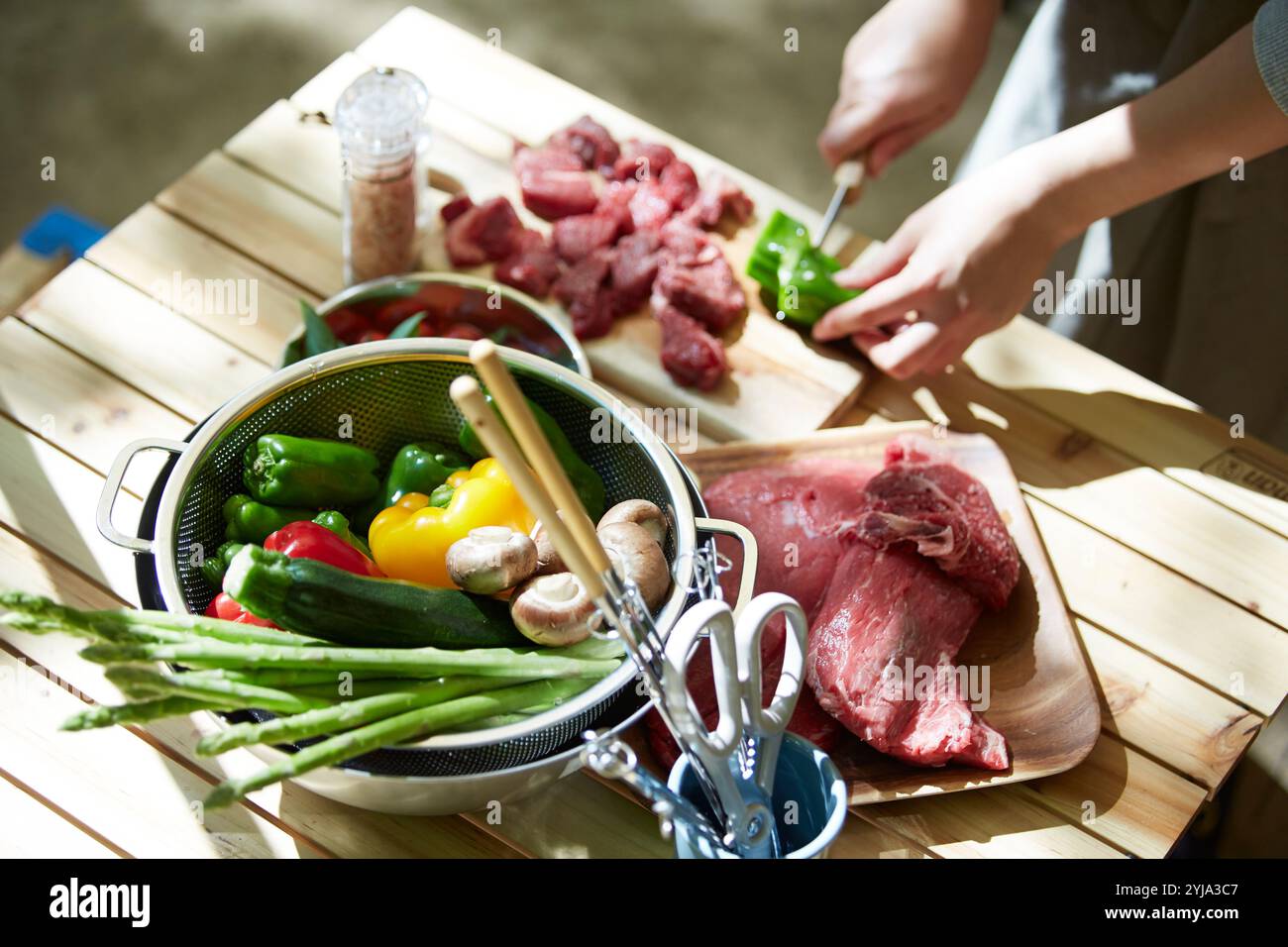 Preparing green pepper hi-res stock photography and images - Alamy