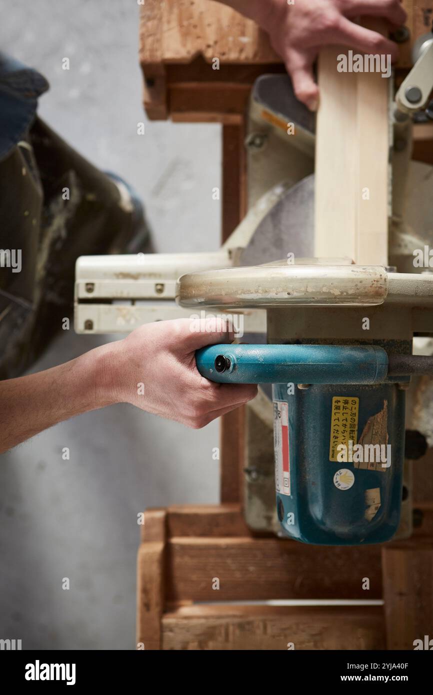 Cutting press hi-res stock photography and images - Alamy