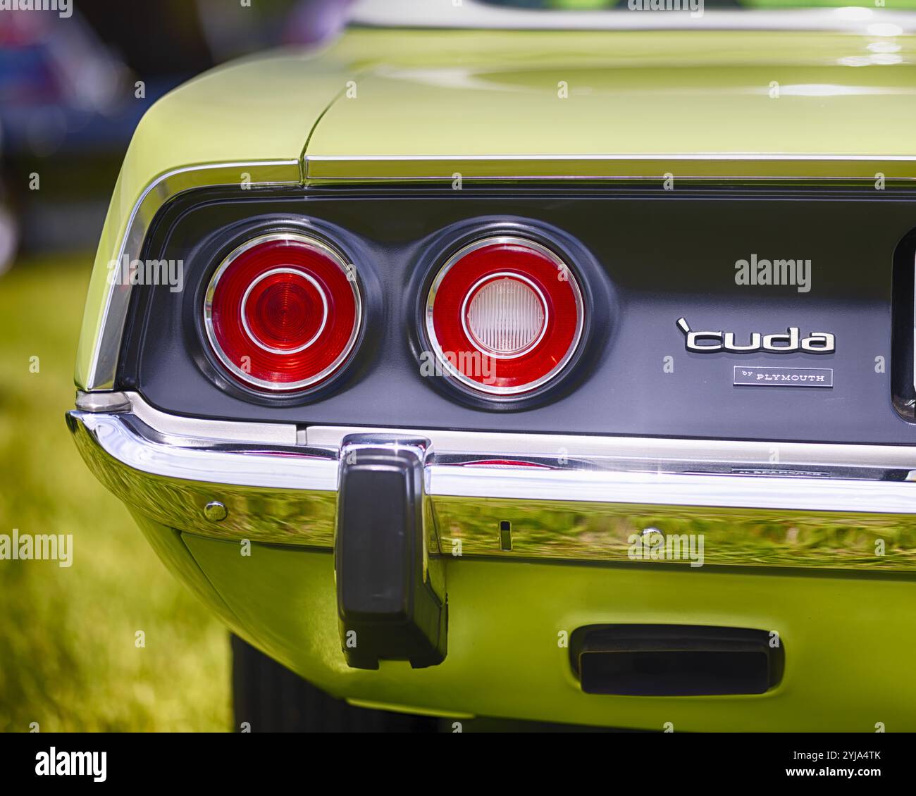 Rounded tail lights hi-res stock photography and images - Alamy