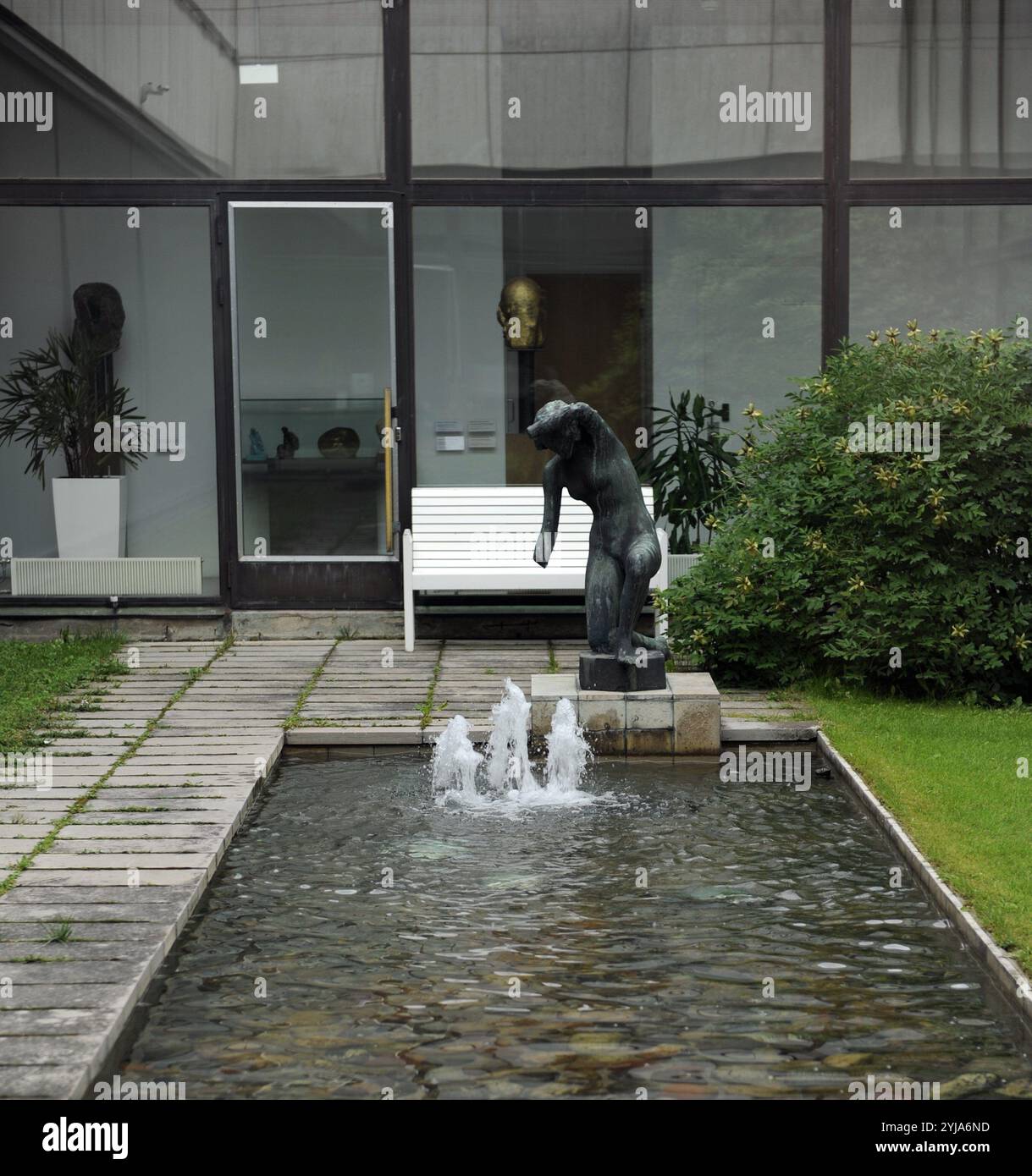 Courtyard at source park hi-res stock photography and images - Alamy