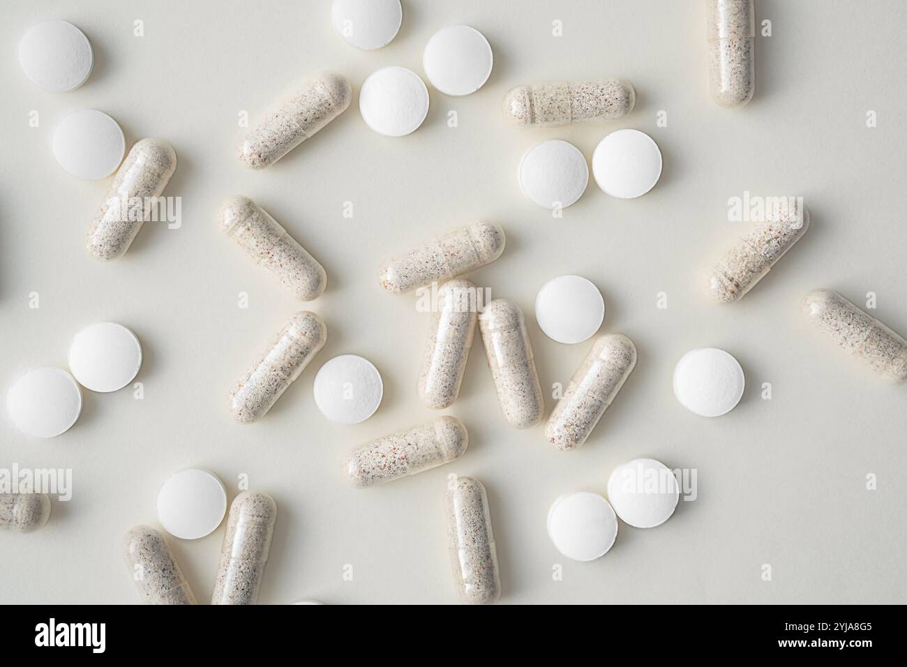 Top up vitamin tablets hi-res stock photography and images - Alamy
