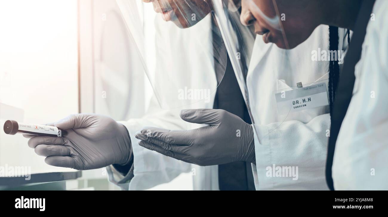 Female doctors hands vaccine hi-res stock photography and images - Alamy