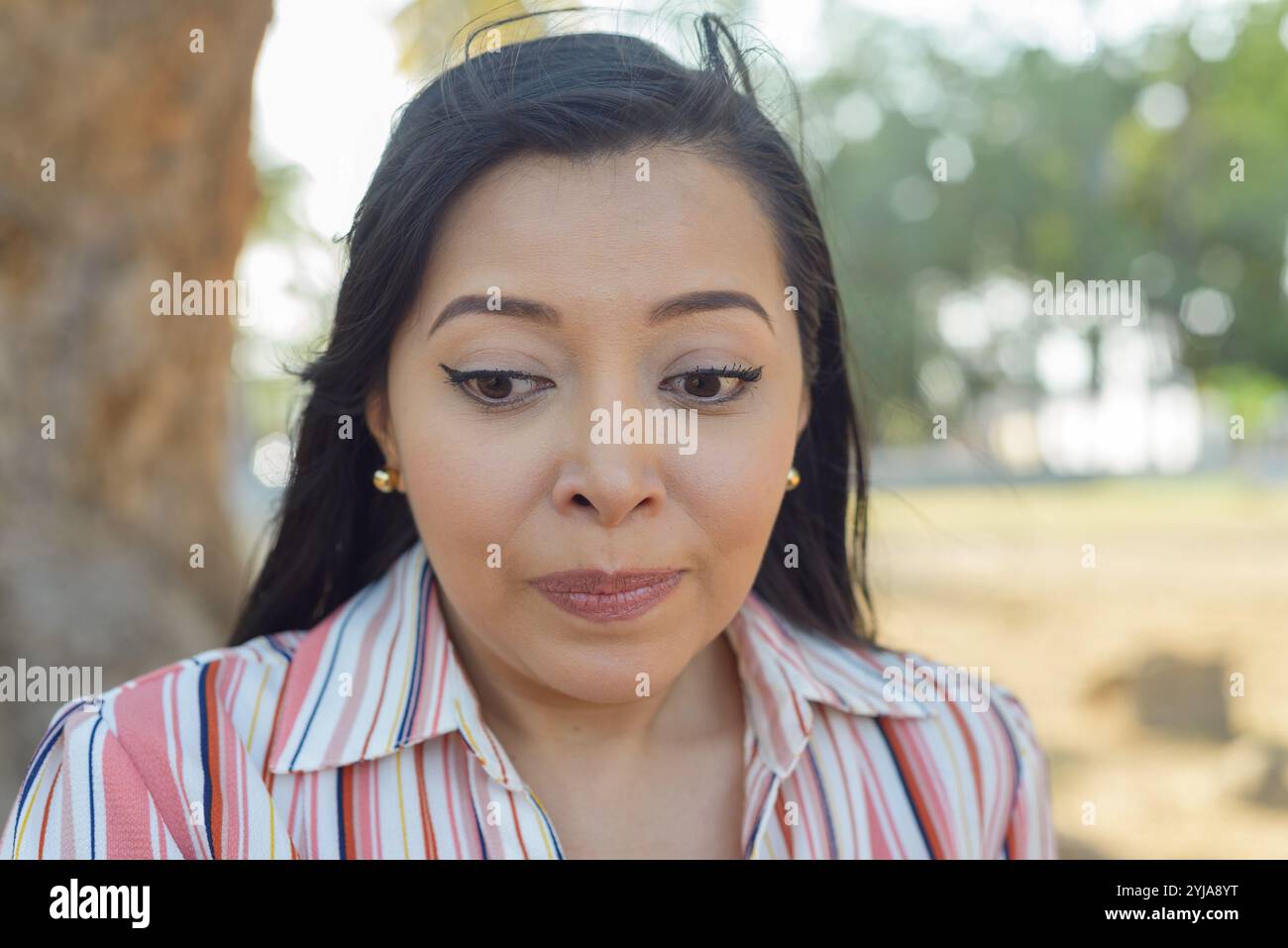 Woman making disgusted face hi-res stock photography and images - Alamy