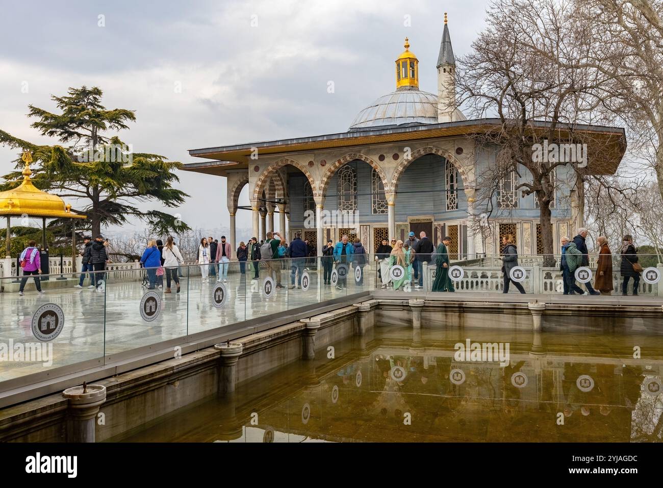 Baghdad Kiosk in Topkapi Palace Istanbul Turkey Stock Photo - Alamy