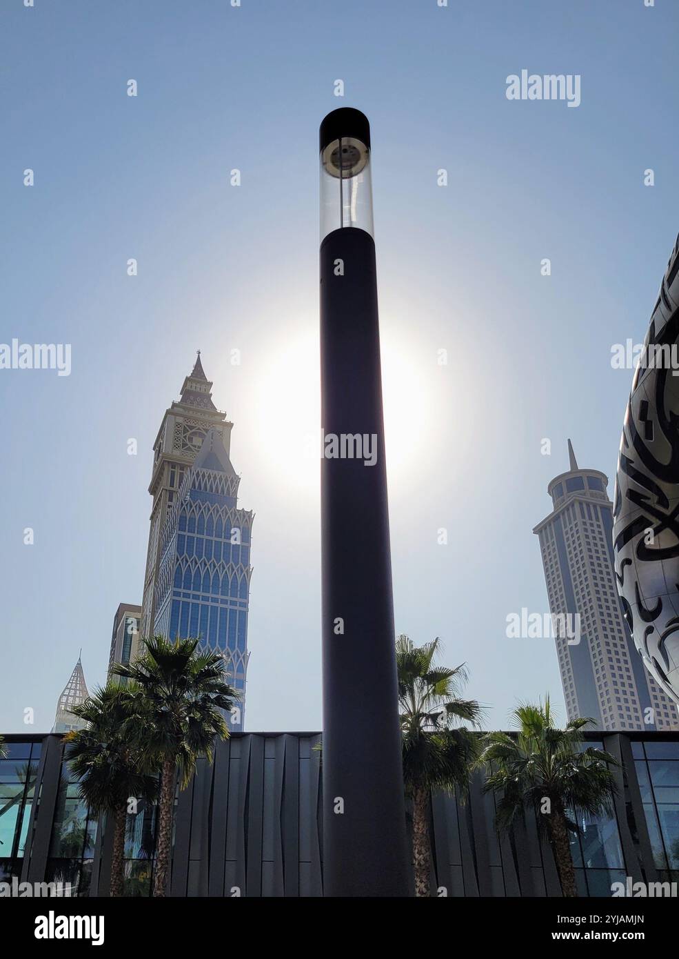 Dubai hochhaus hi-res stock photography and images - Alamy