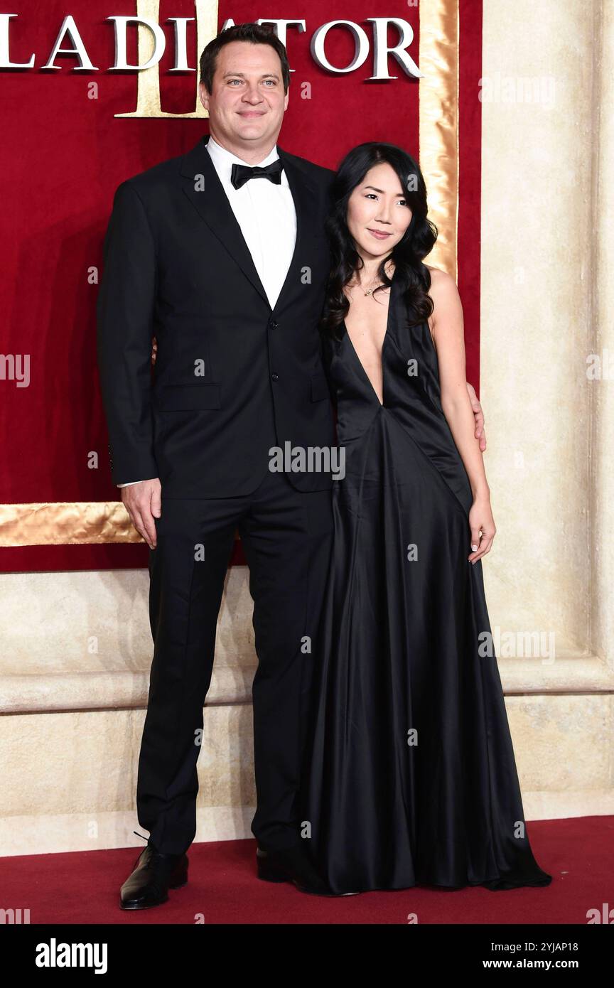 Michael Pruss mit Ehefrau Marika Takeuchi Pruss bei der Weltpremiere ...