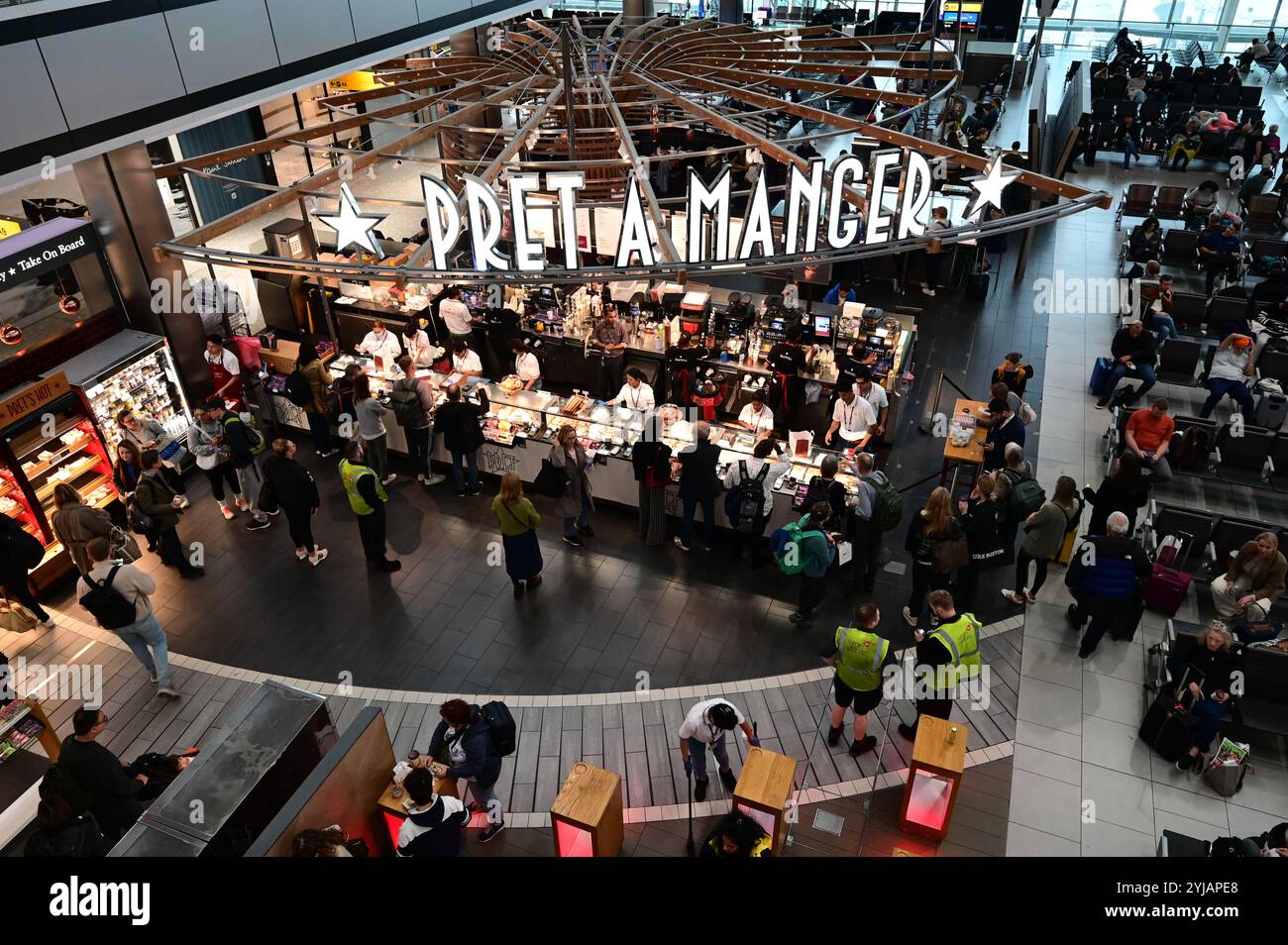 British Airways Terminal 5 at London Heathrow Stock Photo - Alamy