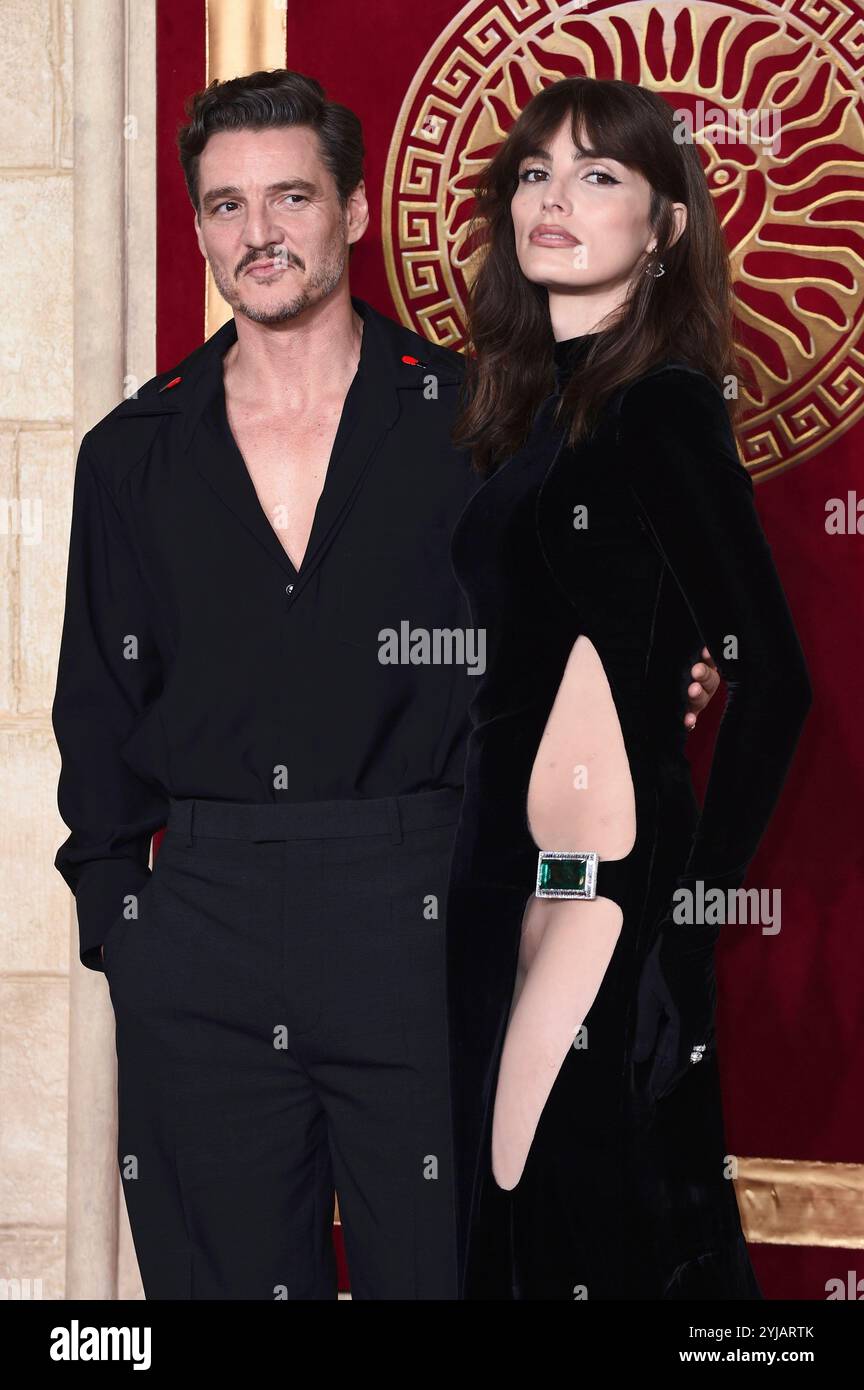 Pedro Pascal mit Schwester Lux Pascal bei der Weltpremiere des Kinofilms Gladiator II im Odeon ...