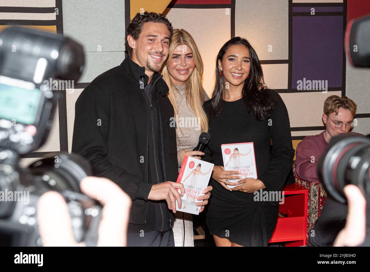 NLD, Amsterdam, 12-11-2024: Estelle Cruijff with her son Maxim Gullit ...