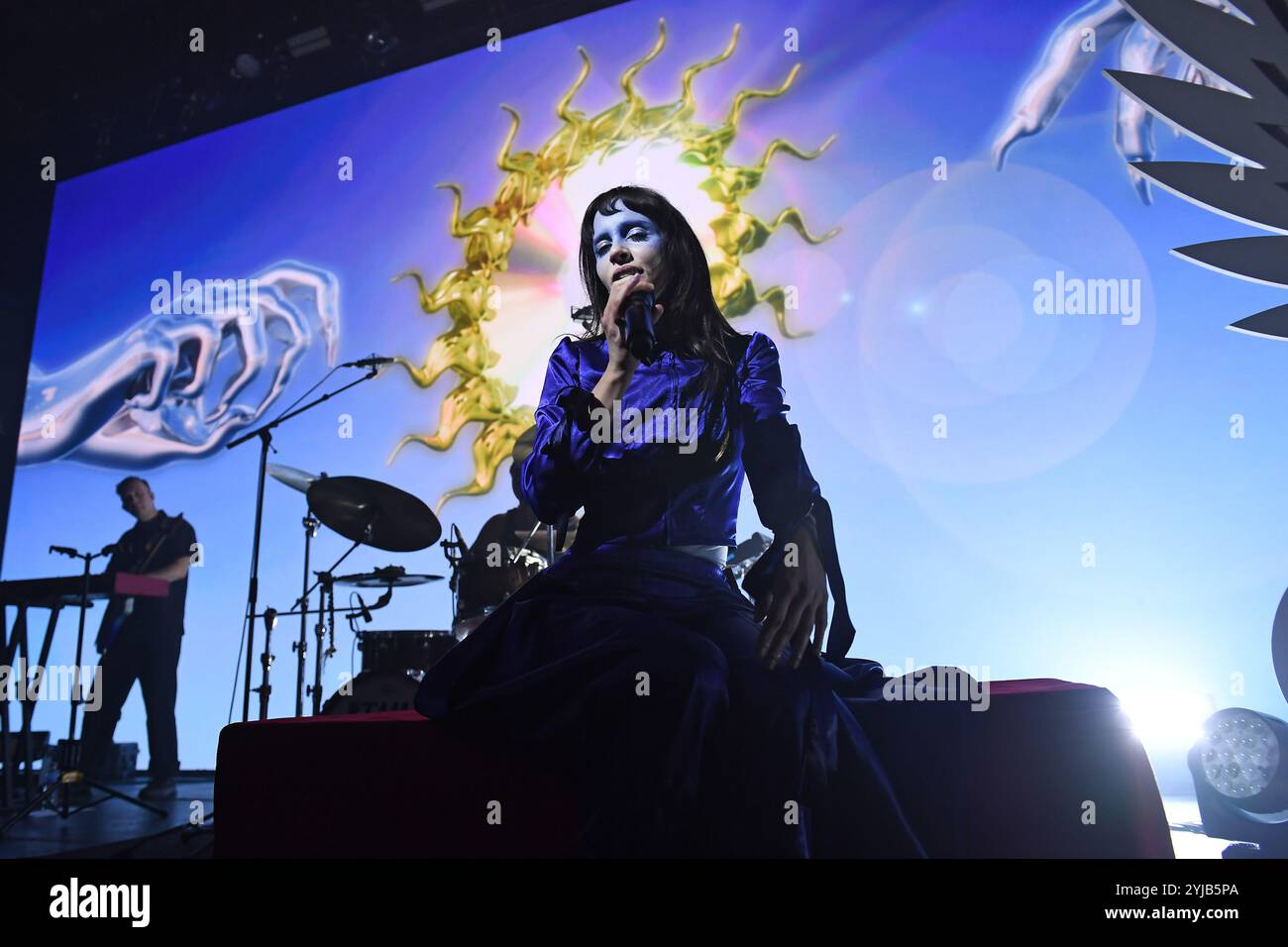 LONDON, ENGLAND - NOVEMBER 13: Mica Tenenbaum of ‘Magdalena Bay ...