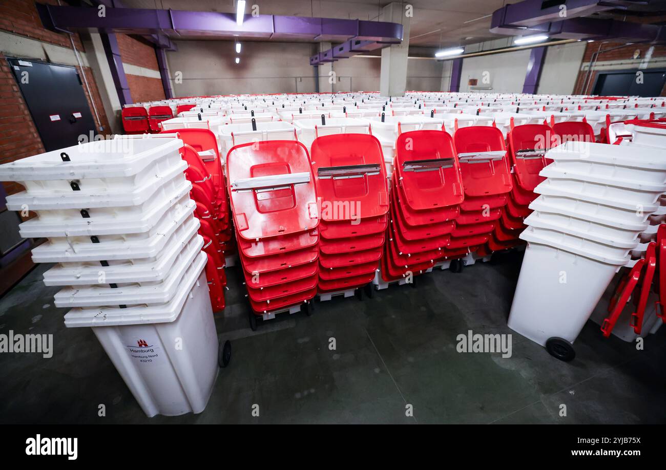 PRODUCTION - 14 November 2024, Hamburg: Ballot boxes are stacked in a ...