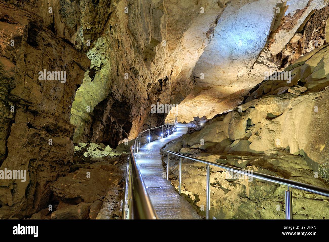 Vjetrenica cave hi-res stock photography and images - Alamy