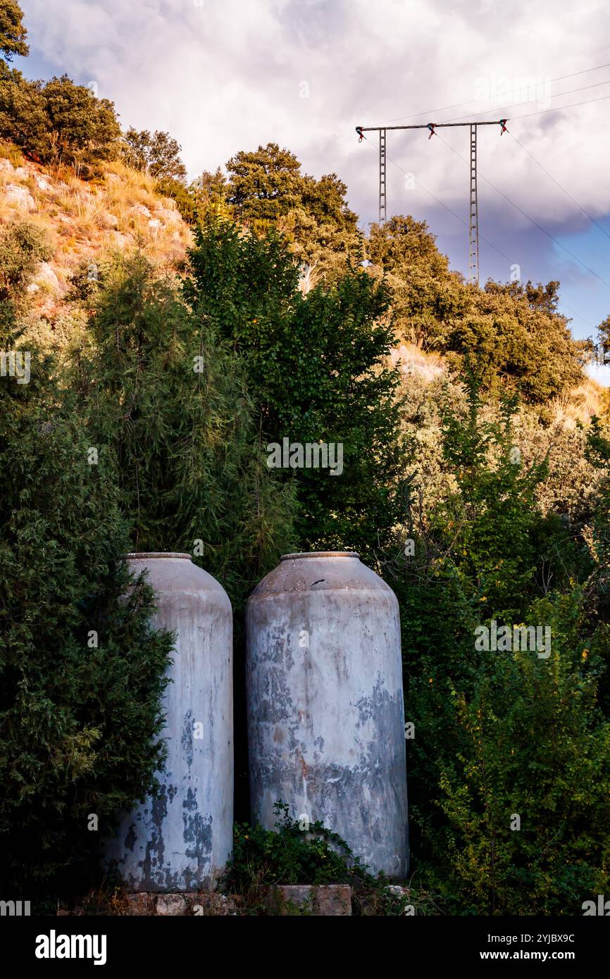Jars in a valley of Ruidera Stock Photo - Alamy