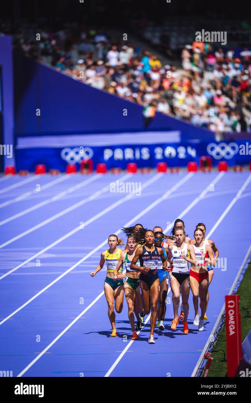 Revee Walcott-Nolan participating in the 1500 meters at the Paris 2024 ...
