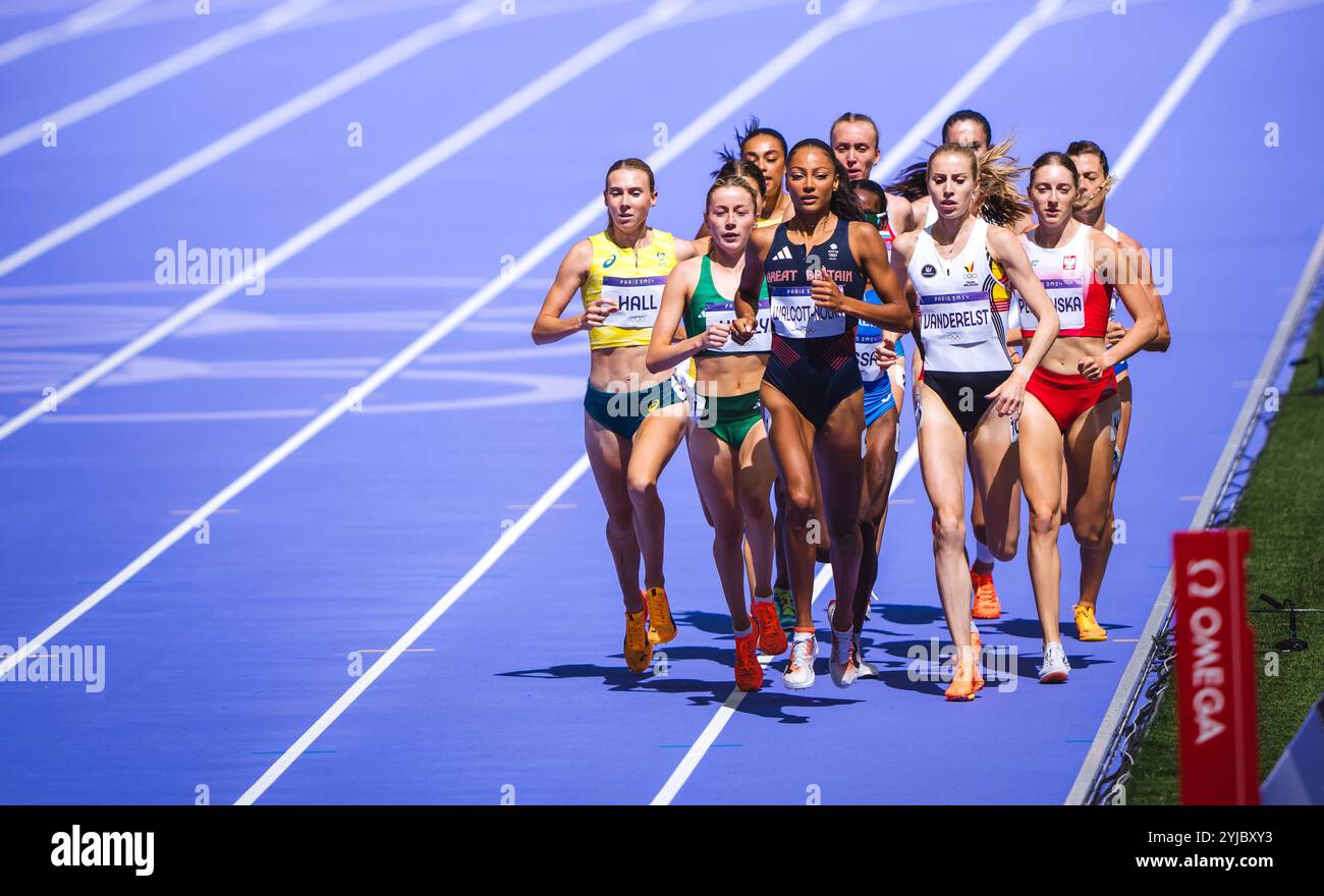 Revee Walcott-Nolan participating in the 1500 meters at the Paris 2024 ...