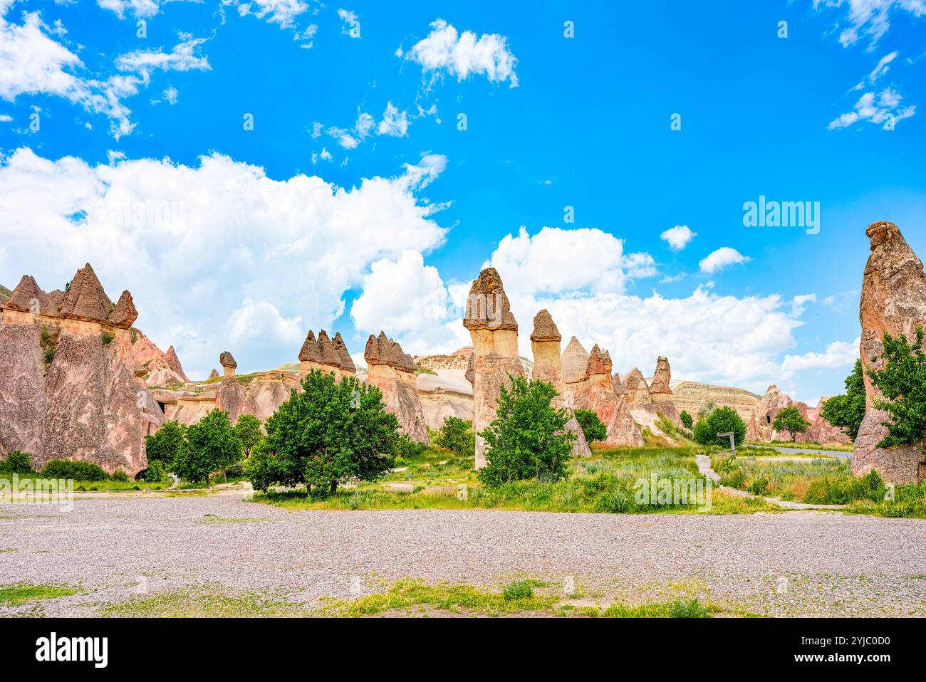 Gorgeous place in Cappadocia-Fairy Chimneys (Pasabag Valley).Turkiye ...