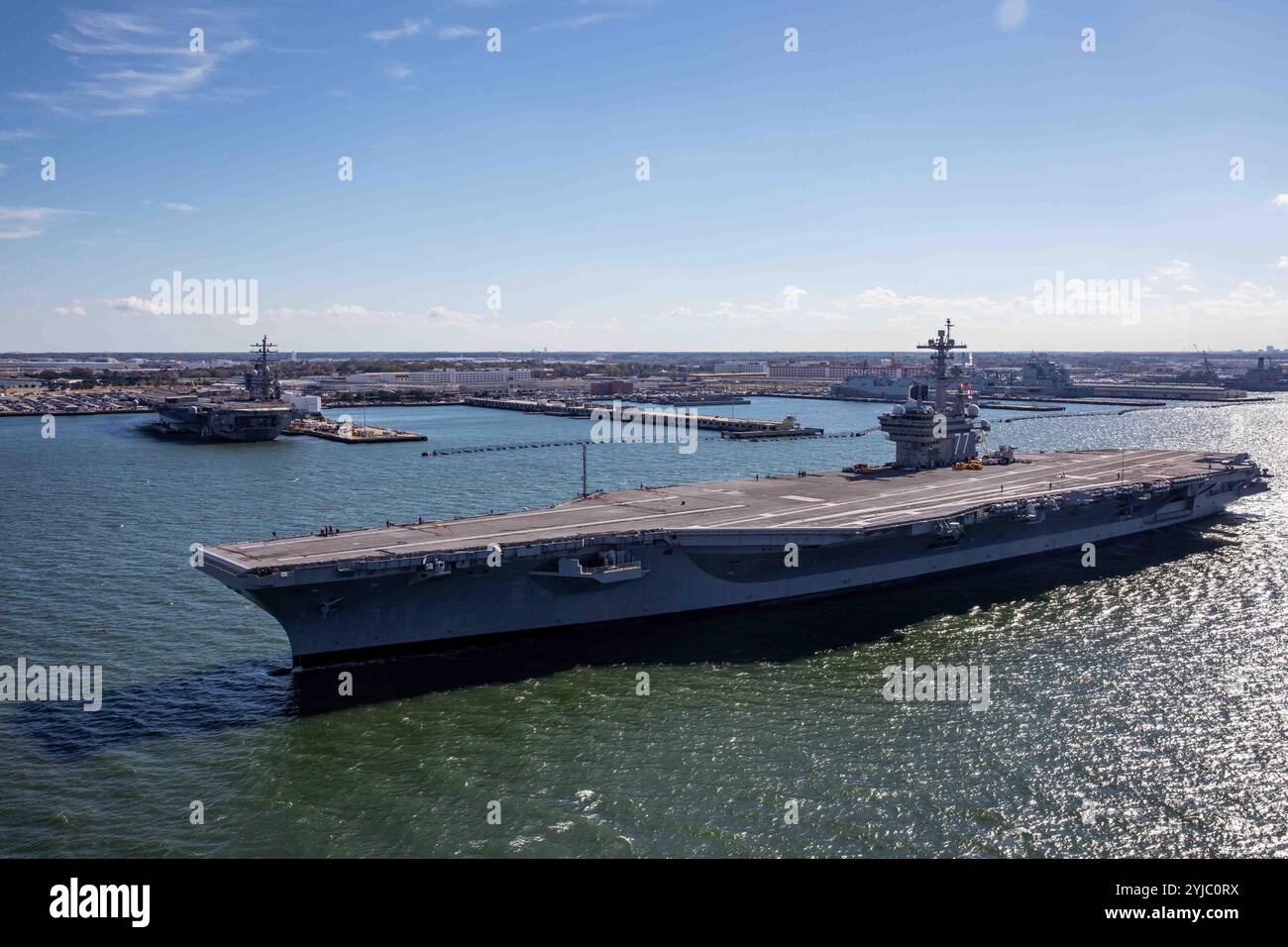 241112-N-MW880-1233 ELIZABETH RIVER, VA. (Nov. 12, 2024) The Nimitz ...