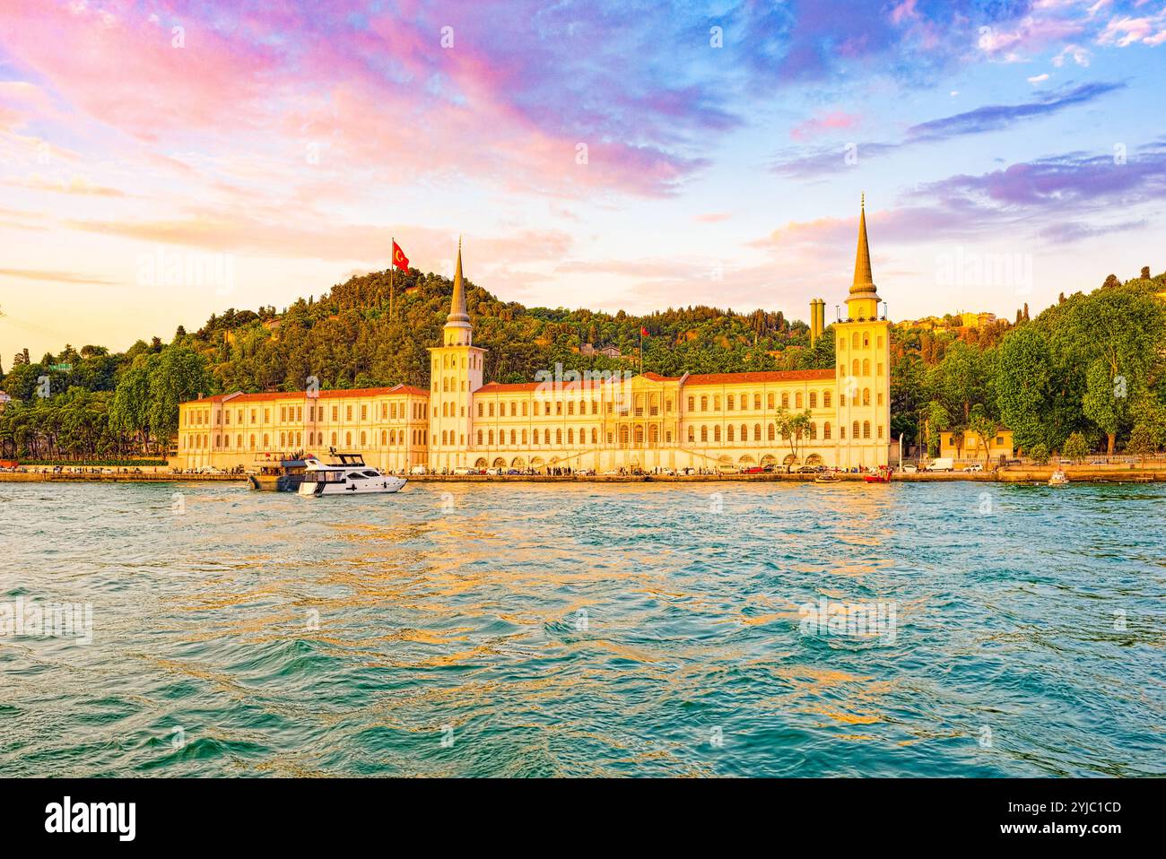 Gorgeous, beautiful and magnificent views of Istanbul in from the ...