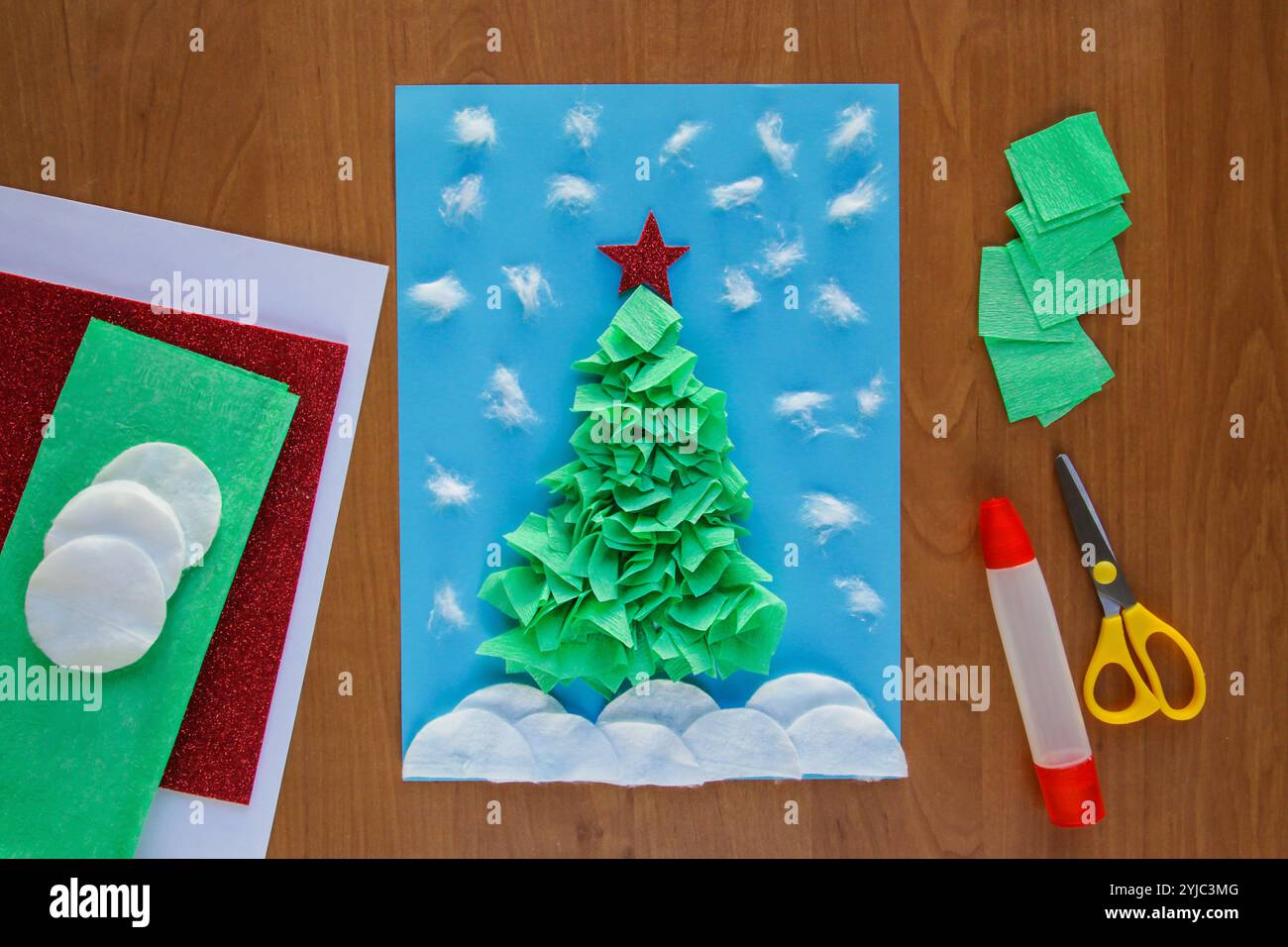 DIY. Christmas tree. Easy Craft for kid. Winter card Christmas Tree ...
