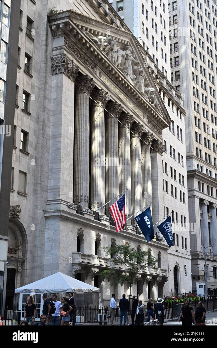 Ny stock exchange trading floor hi-res stock photography and images - Alamy